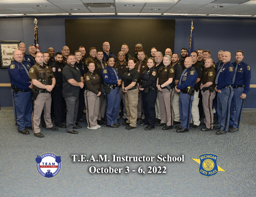 30 Officers Graduate from TEAM School Liaison Program