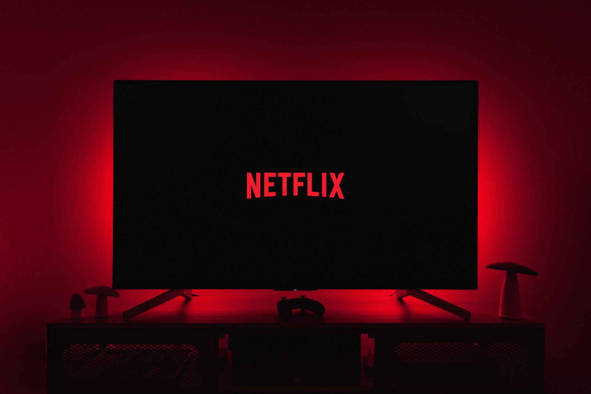 Netflix Waves Farewell to Red Envelope DVD Service