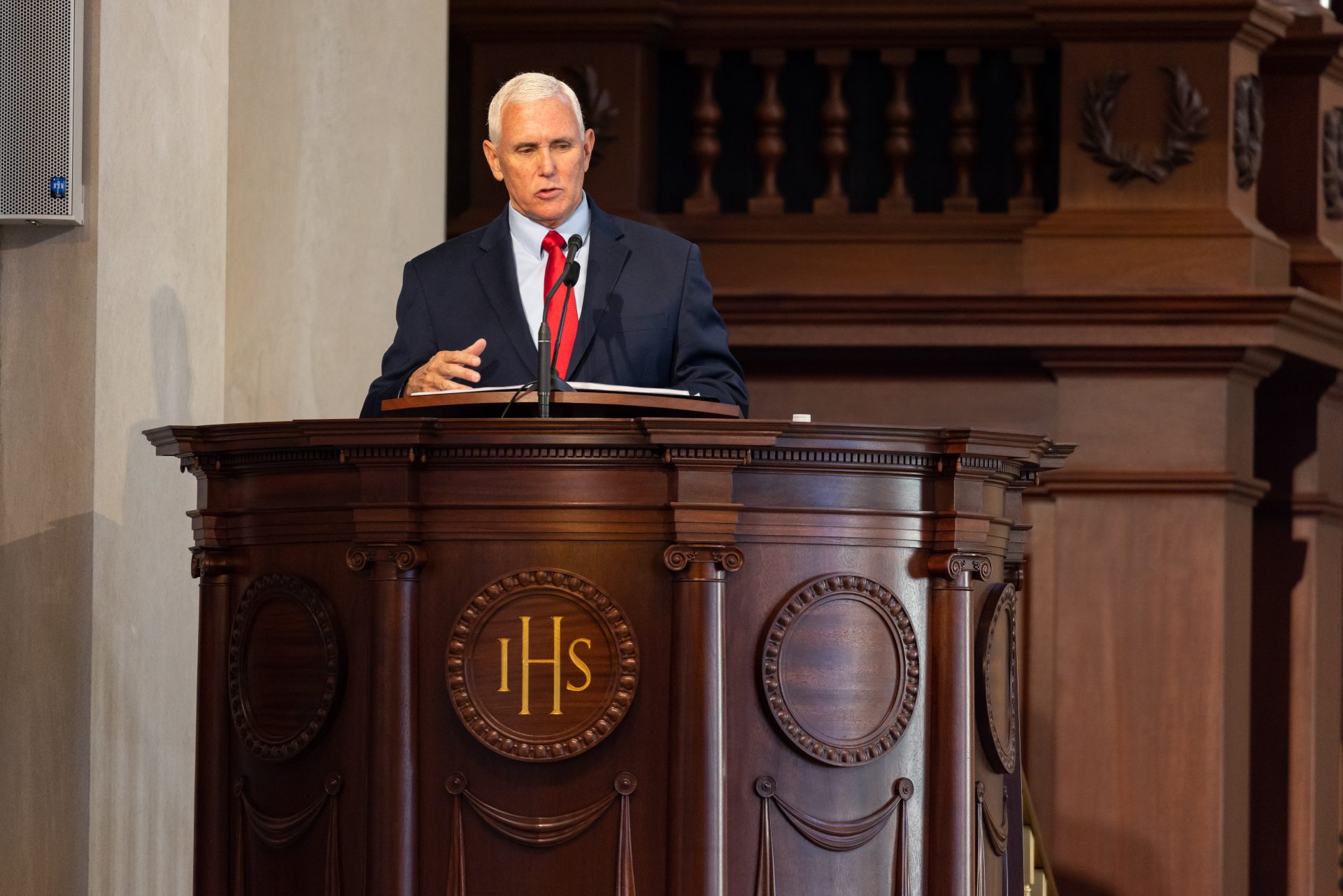 Mike Pence Talks About Faith, God and the Constitution During Lecture ...