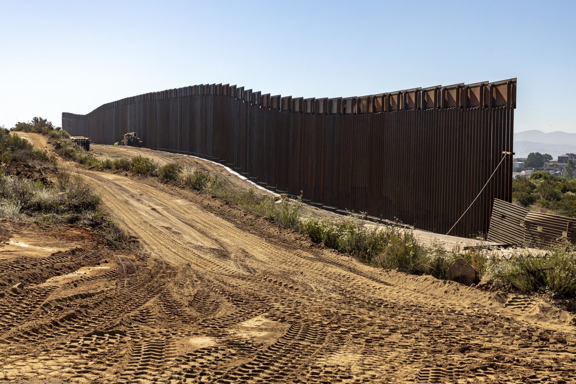 Three More Michigan Lawmakers Urge Gov. Whitmer to Send National Guard ...