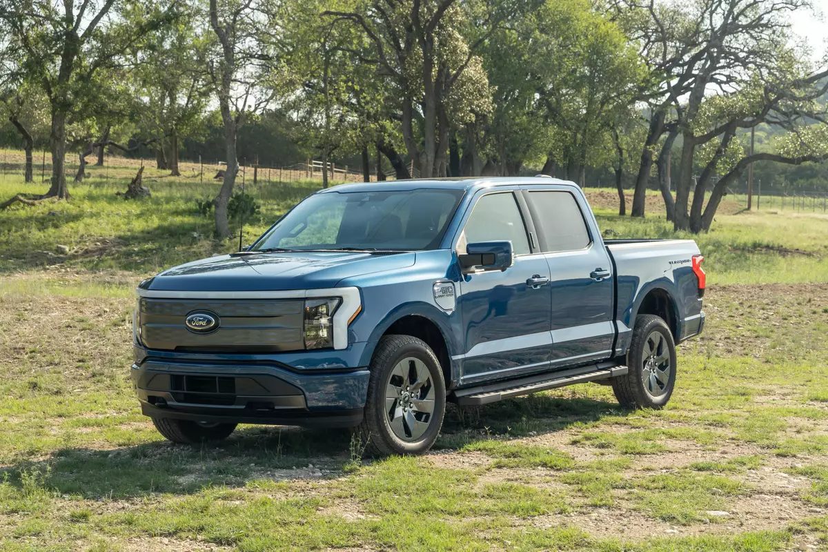 Ford Projects Massive EV Truck Cuts to Production in New Year