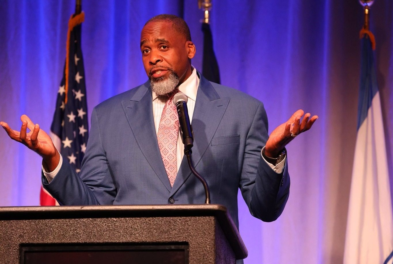 Republicans Start Radio Blitz Featuring Kwame Kilpatrick. Is This the ...