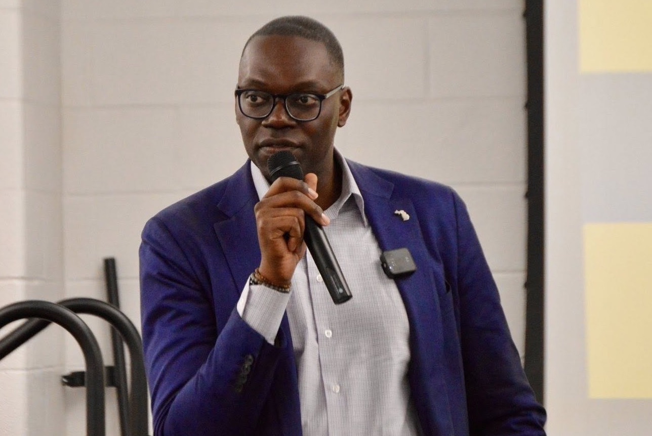 Gilchrist Ends Governor Campaign, to Run for Secretary of State